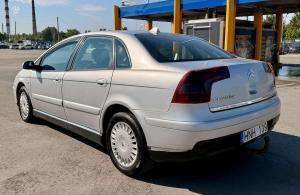 Pelēks Citroen C5 2005 Panevēža, ar dzinēja tilpumu 1.56 L un nobraukumu 382 tūkst. km par 750 €, foto 8 vietnē AUTOMOTO.COM.LV