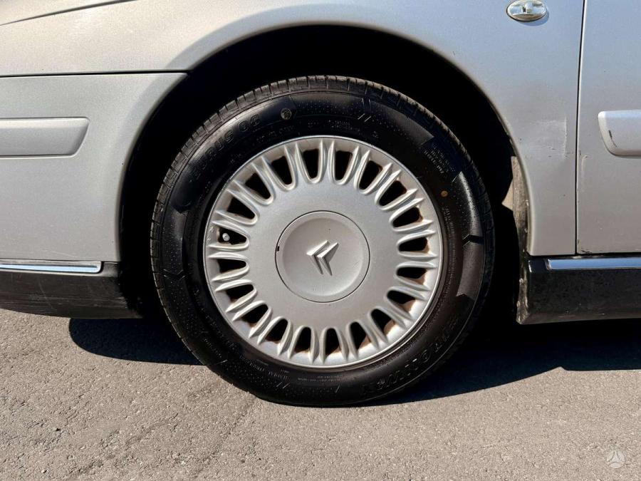 Pelēks Citroen C5 2005 Panevēža, ar dzinēja tilpumu 1.56 L un nobraukumu 382 tūkst. km par 750 €, foto 9 vietnē AUTOMOTO.COM.LV