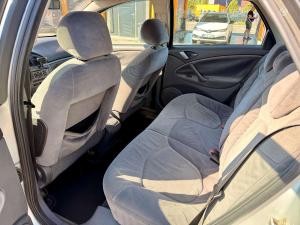 Pelēks Citroen C5 2005 Panevēža, ar dzinēja tilpumu 1.56 L un nobraukumu 382 tūkst. km par 750 €, foto 21 vietnē AUTOMOTO.COM.LV