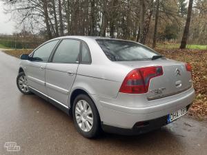 Серый Ситроен С5 2005 в Юрбаркас, объемом двигателя 2.20 л и пробегом 350 тыс. км за 500 €, фото 5 на AUTOMOTO.COM.LV