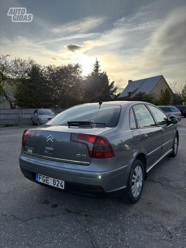 Pelēks Citroen C5 2006 Joniškis, ar dzinēja tilpumu 1.60 L un nobraukumu 280 tūkst. km par 750 €, foto 1 vietnē AUTOMOTO.COM.LV