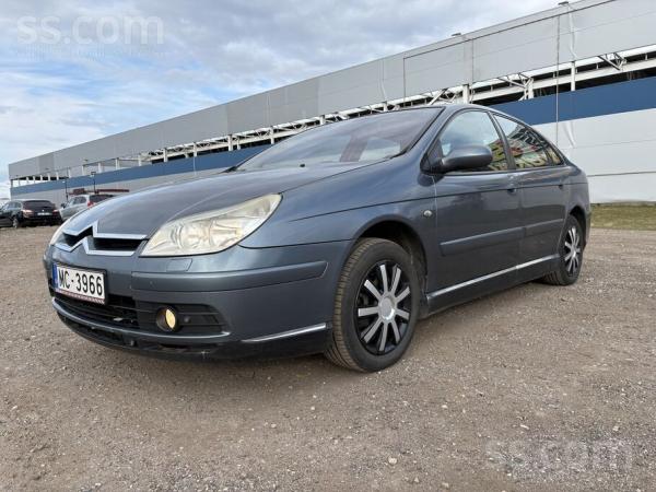 Grey Citroen C5 2006 in Daugavpils, with an engine capacity of 1.60 L and mileage of 479 thousand km for 750 €, photo 1 on AUTOMOTO.COM.LV