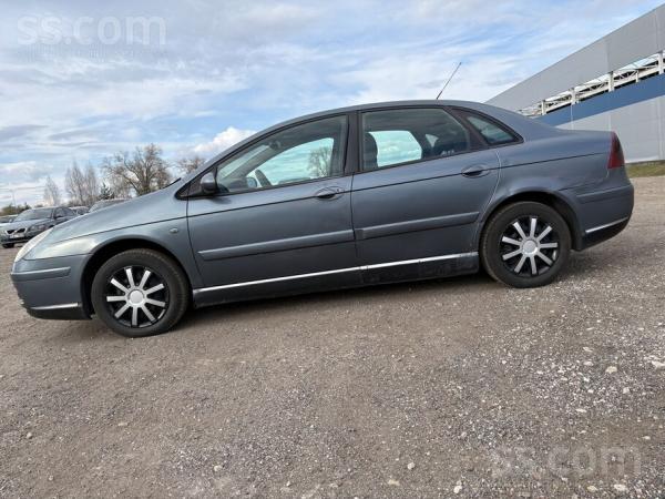 Grey Citroen C5 2006 in Daugavpils, with an engine capacity of 1.60 L and mileage of 479 thousand km for 750 €, photo 3 on AUTOMOTO.COM.LV