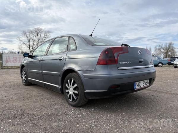 Grey Citroen C5 2006 in Daugavpils, with an engine capacity of 1.60 L and mileage of 479 thousand km for 750 €, photo 4 on AUTOMOTO.COM.LV