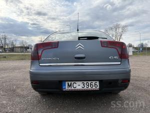 Grey Citroen C5 2006 in Daugavpils, with an engine capacity of 1.60 L and mileage of 479 thousand km for 750 €, photo 5 on AUTOMOTO.COM.LV