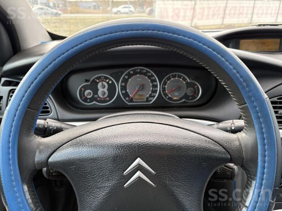 Grey Citroen C5 2006 in Daugavpils, with an engine capacity of 1.60 L and mileage of 479 thousand km for 750 €, photo 12 on AUTOMOTO.COM.LV