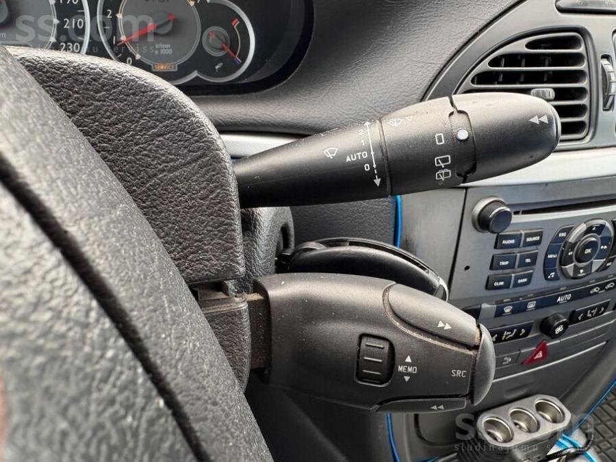 Grey Citroen C5 2006 in Daugavpils, with an engine capacity of 1.60 L and mileage of 479 thousand km for 750 €, photo 14 on AUTOMOTO.COM.LV