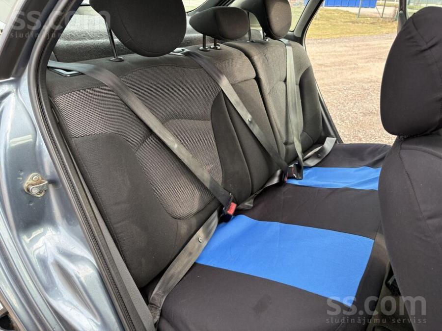 Grey Citroen C5 2006 in Daugavpils, with an engine capacity of 1.60 L and mileage of 479 thousand km for 750 €, photo 19 on AUTOMOTO.COM.LV