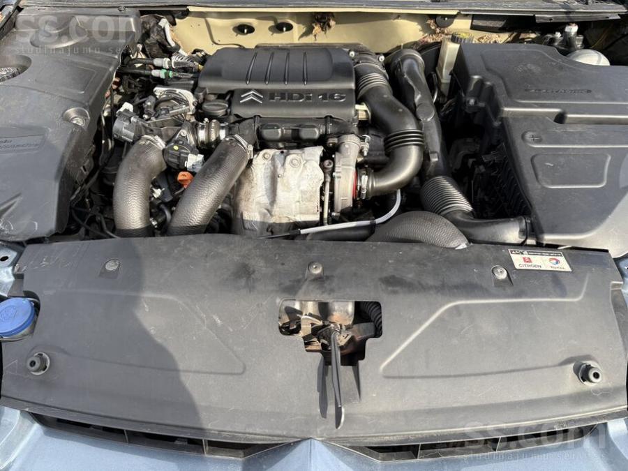 Grey Citroen C5 2006 in Daugavpils, with an engine capacity of 1.60 L and mileage of 479 thousand km for 750 €, photo 25 on AUTOMOTO.COM.LV