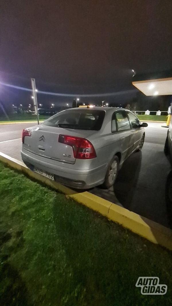 Grey Citroen C5 2006 in Kaunas, with an engine capacity of 2.90 L and mileage of 255 thousand km for 600 €, photo 1 on AUTOMOTO.COM.LV