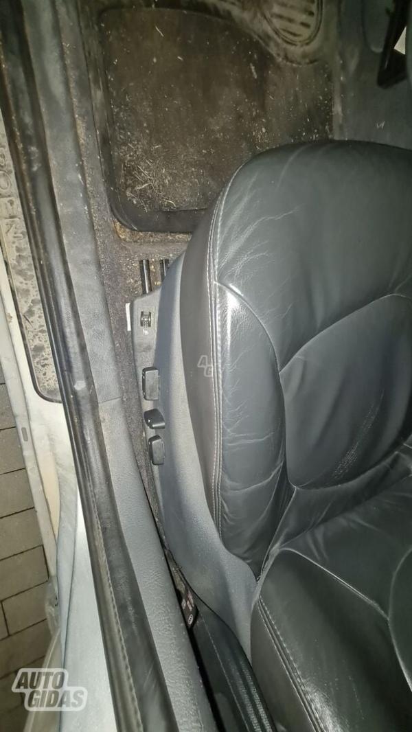 Grey Citroen C5 2006 in Kaunas, with an engine capacity of 2.90 L and mileage of 255 thousand km for 600 €, photo 8 on AUTOMOTO.COM.LV