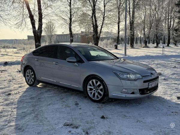 Grey Citroen C5 2008 in Taurage, with an engine capacity of 1.56 L and mileage of 320 thousand km for 2480 €, photo 2 on AUTOMOTO.COM.LV