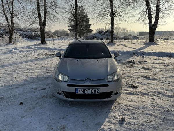 Grey Citroen C5 2008 in Taurage, with an engine capacity of 1.56 L and mileage of 320 thousand km for 2480 €, photo 3 on AUTOMOTO.COM.LV