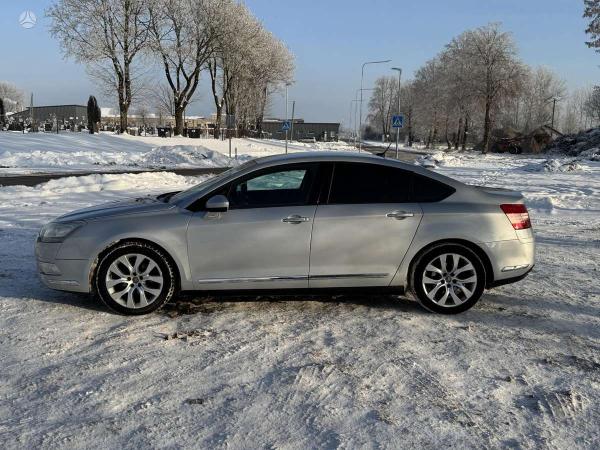 Grey Citroen C5 2008 in Taurage, with an engine capacity of 1.56 L and mileage of 320 thousand km for 2480 €, photo 5 on AUTOMOTO.COM.LV