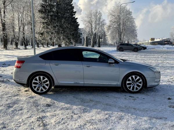 Grey Citroen C5 2008 in Taurage, with an engine capacity of 1.56 L and mileage of 320 thousand km for 2480 €, photo 6 on AUTOMOTO.COM.LV