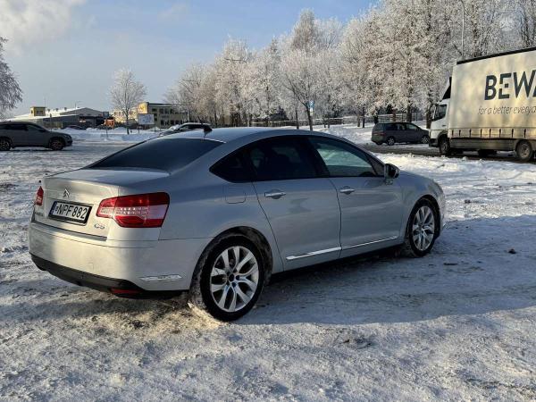 Grey Citroen C5 2008 in Taurage, with an engine capacity of 1.56 L and mileage of 320 thousand km for 2480 €, photo 8 on AUTOMOTO.COM.LV