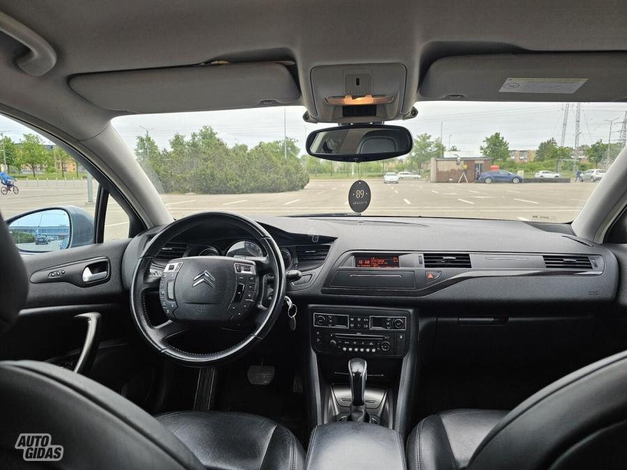 Pelēks Citroen C5 2008 Šauļi, ar dzinēja tilpumu 2.00 L un nobraukumu 352 tūkst. km par 1900 €, foto 9 vietnē AUTOMOTO.COM.LV