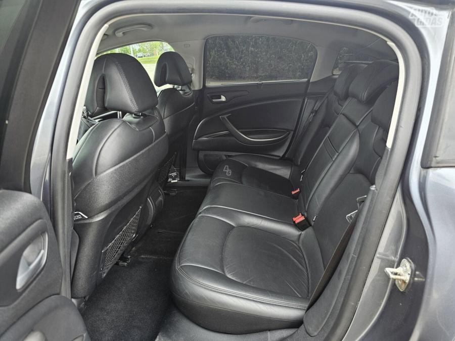 Pelēks Citroen C5 2008 Šauļi, ar dzinēja tilpumu 2.00 L un nobraukumu 352 tūkst. km par 1900 €, foto 11 vietnē AUTOMOTO.COM.LV
