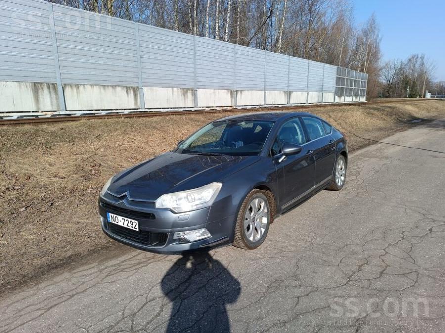 Pelēks Citroen C5 2008 Rīga, ar dzinēja tilpumu 2.00 L un nobraukumu 263 tūkst. km par 2750 €, foto 1 vietnē AUTOMOTO.COM.LV