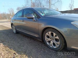 Pelēks Citroen C5 2008 Rīga, ar dzinēja tilpumu 2.00 L un nobraukumu 263 tūkst. km par 2750 €, foto 6 vietnē AUTOMOTO.COM.LV