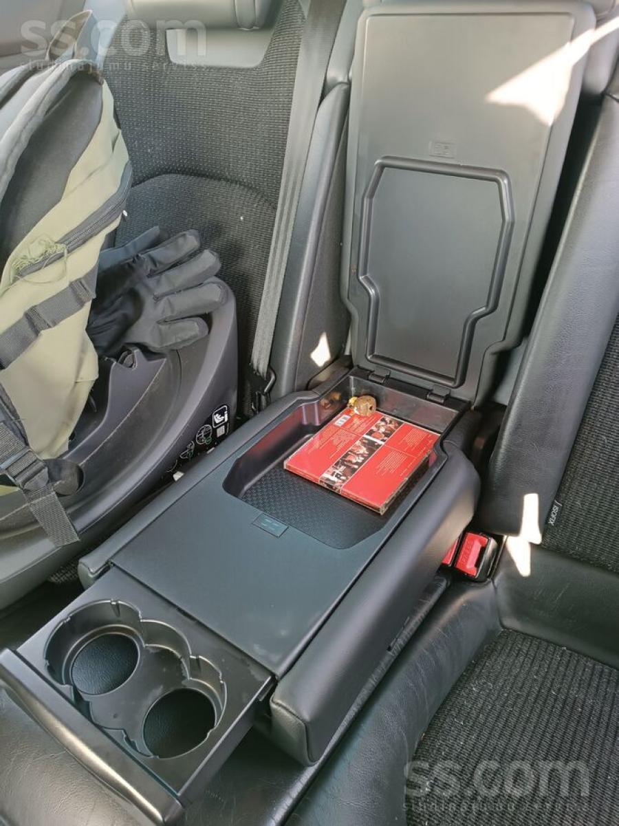 Pelēks Citroen C5 2008 Rīga, ar dzinēja tilpumu 2.00 L un nobraukumu 263 tūkst. km par 2750 €, foto 16 vietnē AUTOMOTO.COM.LV