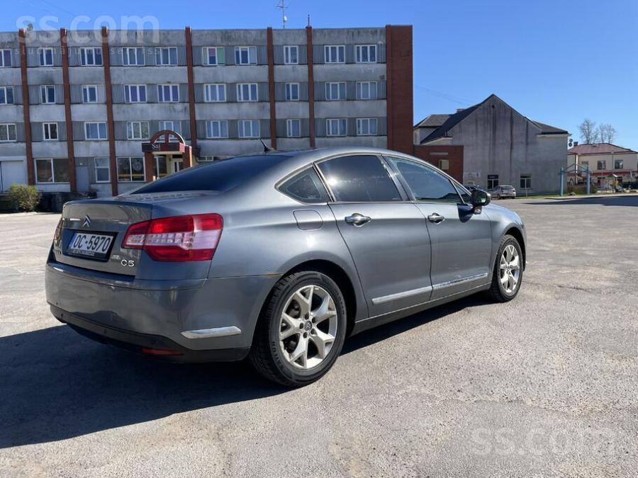 Серый Ситроен С5 2008 в Рига, объемом двигателя 2.00 л и пробегом 343 тыс. км за 3500 €, фото 4 на AUTOMOTO.COM.LV