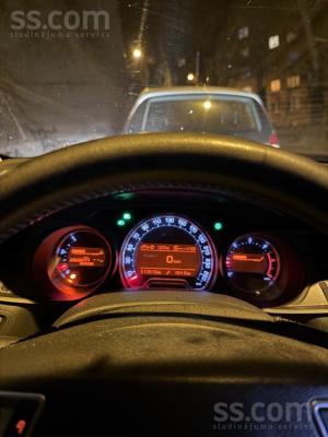 Pelēks Citroen C5 2008 Rīga, ar dzinēja tilpumu 2.00 L un nobraukumu 314 tūkst. km par 2399 €, foto 6 vietnē AUTOMOTO.COM.LV