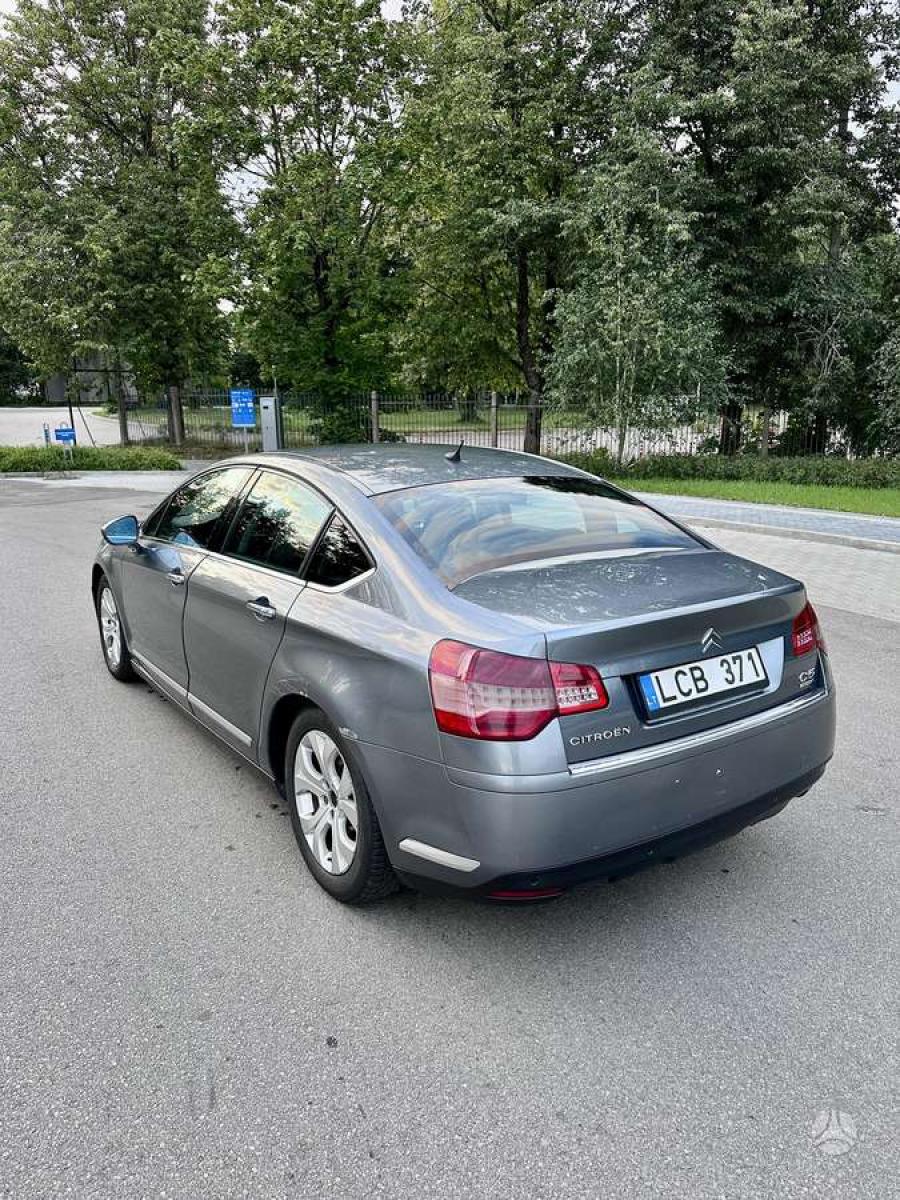 Grey Citroen C5 2008 in Vilnius, with an engine capacity of 2.00 L and mileage of 408 thousand km for 1650 €, photo 5 on AUTOMOTO.COM.LV