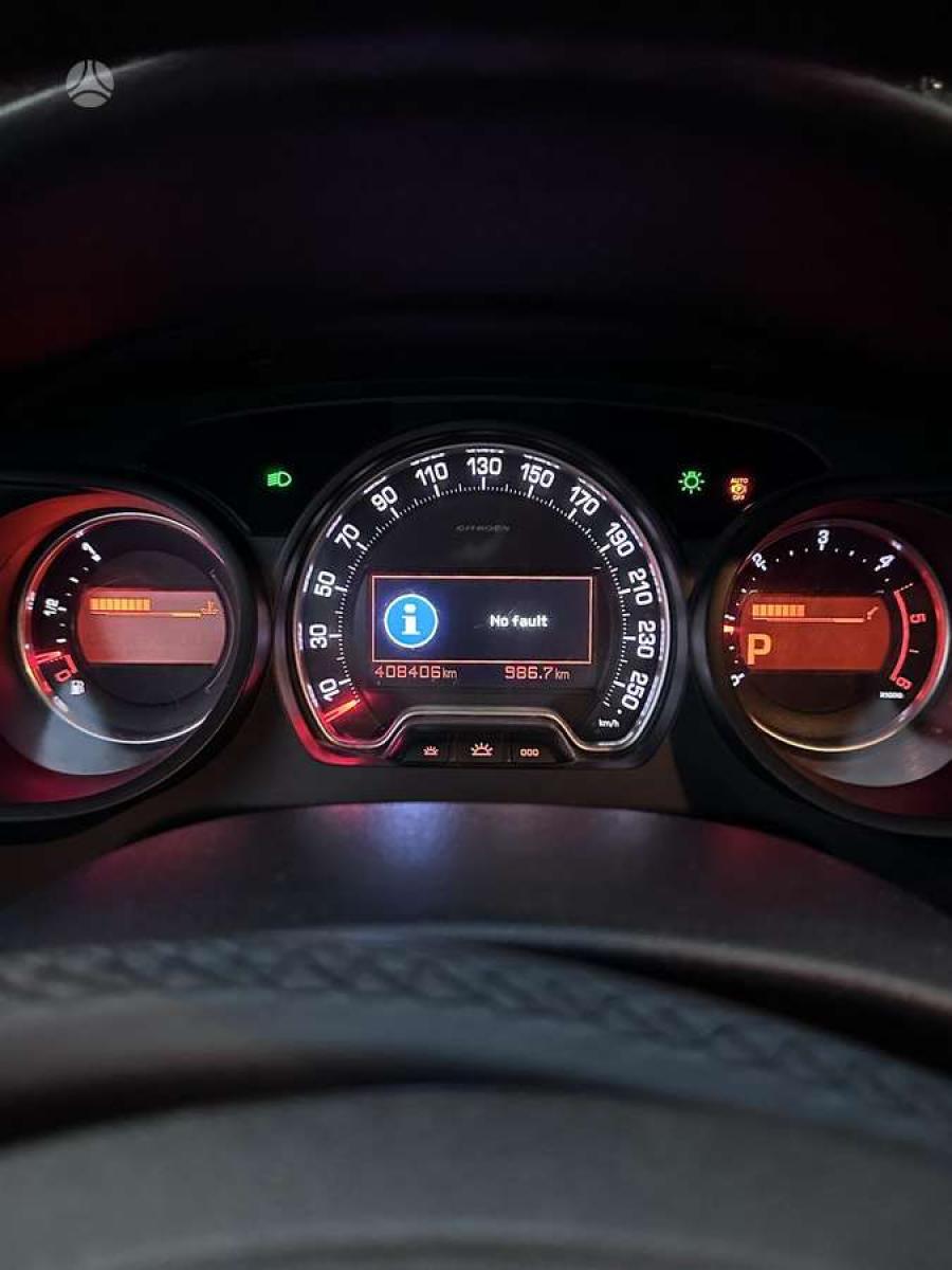 Grey Citroen C5 2008 in Vilnius, with an engine capacity of 2.00 L and mileage of 408 thousand km for 1650 €, photo 15 on AUTOMOTO.COM.LV