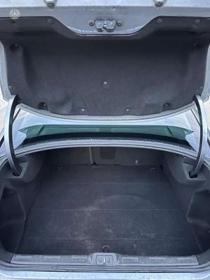Grey Citroen C5 2008 in Vilnius, with an engine capacity of 2.00 L and mileage of 408 thousand km for 1650 €, photo 16 on AUTOMOTO.COM.LV