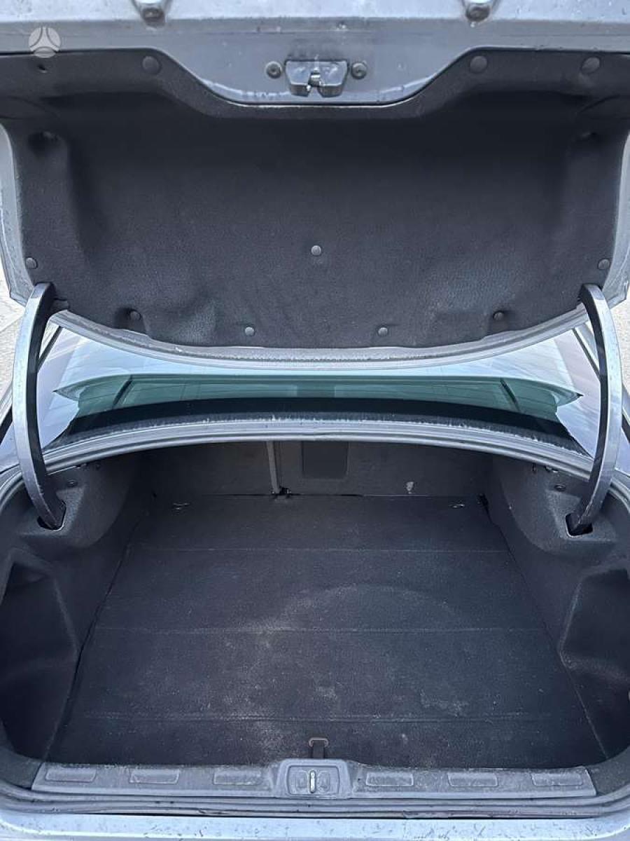 Grey Citroen C5 2008 in Vilnius, with an engine capacity of 2.00 L and mileage of 408 thousand km for 1650 €, photo 16 on AUTOMOTO.COM.LV