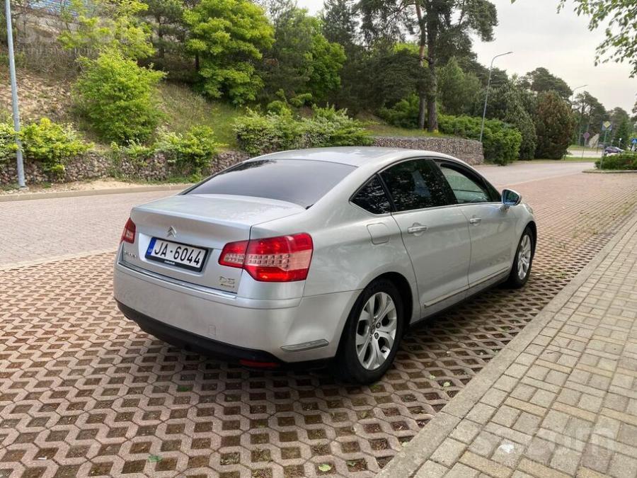 Pelēks Citroen C5 2008 Ventspils, ar dzinēja tilpumu 2.00 L un nobraukumu 411 tūkst. km par 2200 €, foto 4 vietnē AUTOMOTO.COM.LV