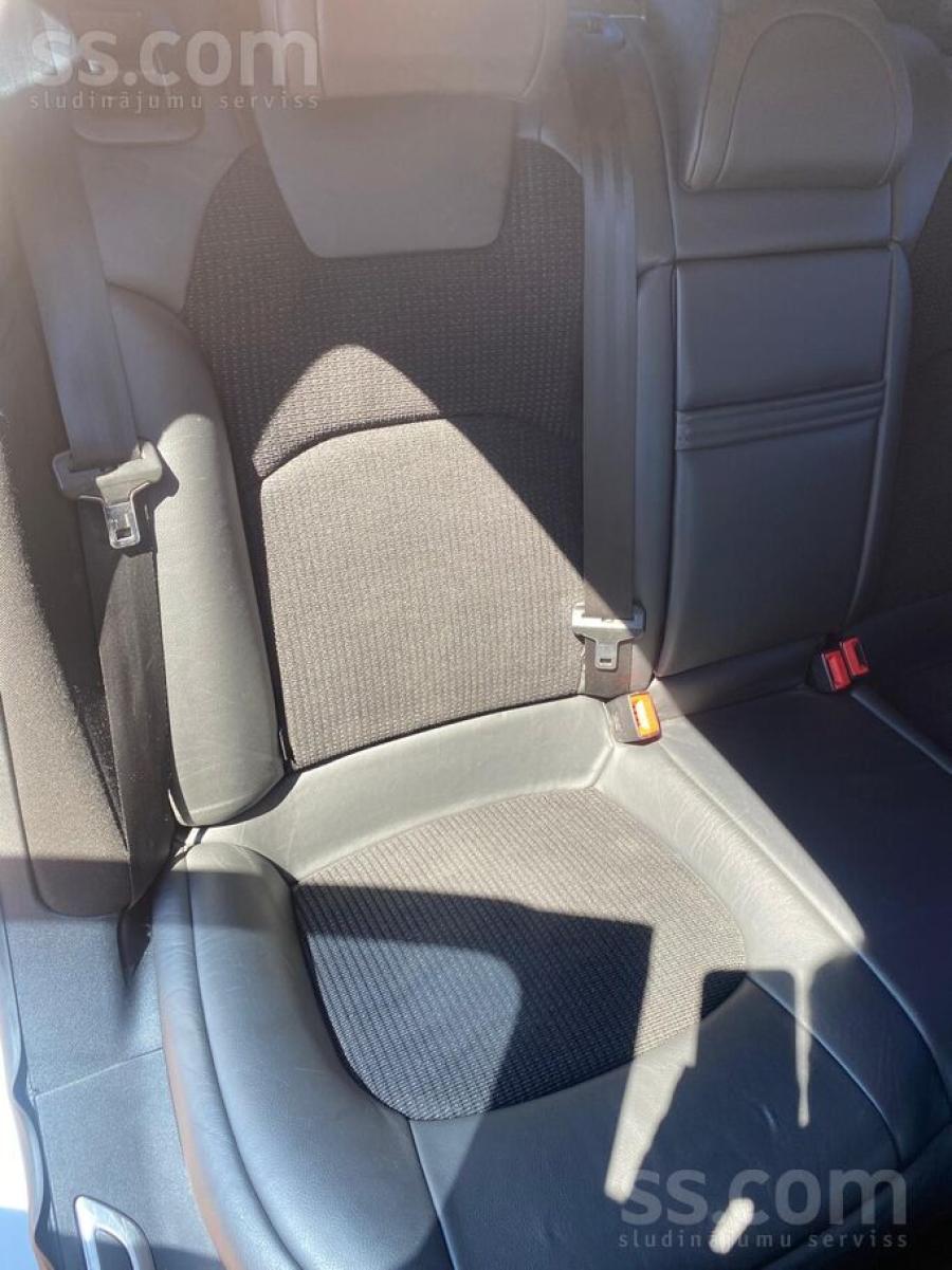 Pelēks Citroen C5 2008 Ventspils, ar dzinēja tilpumu 2.00 L un nobraukumu 411 tūkst. km par 2200 €, foto 12 vietnē AUTOMOTO.COM.LV