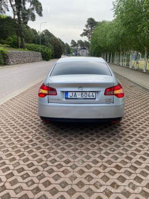 Pelēks Citroen C5 2008 Ventspils, ar dzinēja tilpumu 2.00 L un nobraukumu 411 tūkst. km par 2200 €, foto 16 vietnē AUTOMOTO.COM.LV