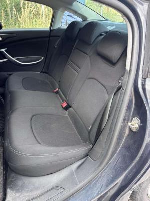 Pelēks Citroen C5 2008 Panevēža, ar dzinēja tilpumu 2.00 L un nobraukumu 358 tūkst. km par 1050 €, foto 6 vietnē AUTOMOTO.COM.LV