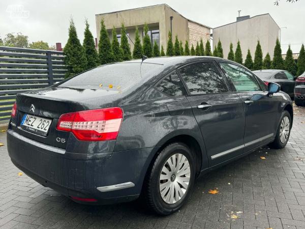 Grey Citroen C5 2008 in Panevezys, with an engine capacity of 1.60 L and mileage of 275 thousand km for 1250 €, photo 10 on AUTOMOTO.COM.LV