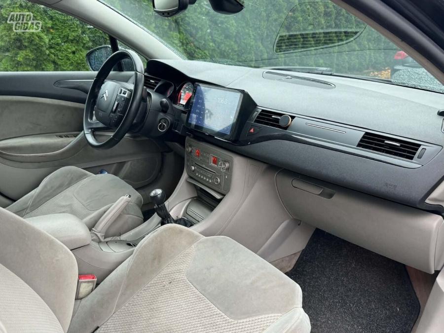 Grey Citroen C5 2008 in Panevezys, with an engine capacity of 1.60 L and mileage of 275 thousand km for 1170 €, photo 14 on AUTOMOTO.COM.LV