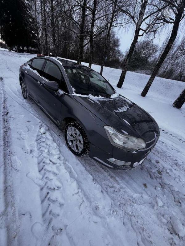 Pelēks Citroen C5 2009 Biržai, ar dzinēja tilpumu 2.00 L un nobraukumu 370 tūkst. km par 1450 €, foto 6 vietnē AUTOMOTO.COM.LV