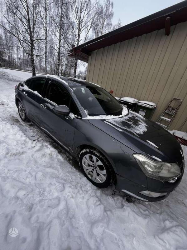 Pelēks Citroen C5 2009 Biržai, ar dzinēja tilpumu 2.00 L un nobraukumu 370 tūkst. km par 1450 €, foto 7 vietnē AUTOMOTO.COM.LV