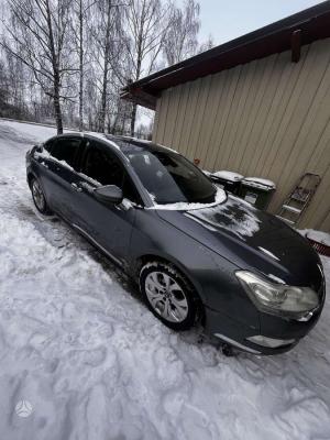 Pelēks Citroen C5 2009 Biržai, ar dzinēja tilpumu 2.00 L un nobraukumu 370 tūkst. km par 1450 €, foto 7 vietnē AUTOMOTO.COM.LV