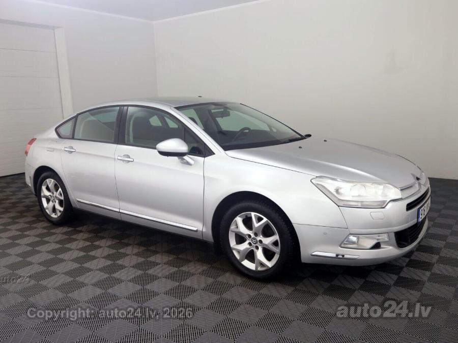 Grey Citroen C5 2009 in Tallinn, with an engine capacity of 1.60 L and mileage of 384 thousand km for 1399 €, photo 1 on AUTOMOTO.COM.LV