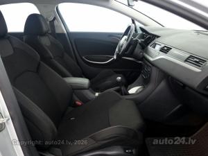 Grey Citroen C5 2009 in Tallinn, with an engine capacity of 1.60 L and mileage of 384 thousand km for 1399 €, photo 6 on AUTOMOTO.COM.LV