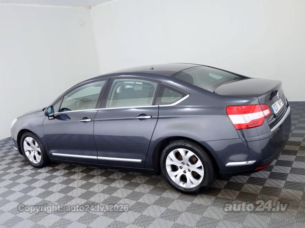 Grey Citroen C5 2009 in Tallinn, with an engine capacity of 2.20 L and mileage of 269 thousand km for 1899 €, photo 4 on AUTOMOTO.COM.LV