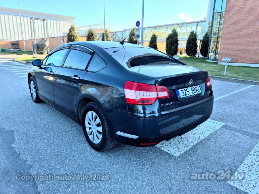 Pelēks Citroen C5 2009 Tallina, ar dzinēja tilpumu 1.60 L un nobraukumu 274 tūkst. km par 1690 €, foto 3 vietnē AUTOMOTO.COM.LV