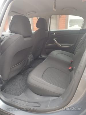 Pelēks Citroen C5 2009 Tallina, ar dzinēja tilpumu 2.00 L un nobraukumu 320 tūkst. km par 3000 €, foto 9 vietnē AUTOMOTO.COM.LV
