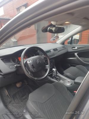 Pelēks Citroen C5 2009 Tallina, ar dzinēja tilpumu 2.00 L un nobraukumu 320 tūkst. km par 3000 €, foto 11 vietnē AUTOMOTO.COM.LV