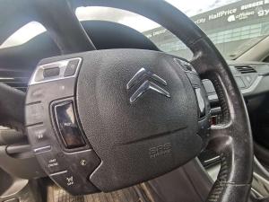 Grey Citroen C5 2009 in Vilnius, with an engine capacity of 1.56 L and mileage of 301 thousand km for 1300 €, photo 16 on AUTOMOTO.COM.LV