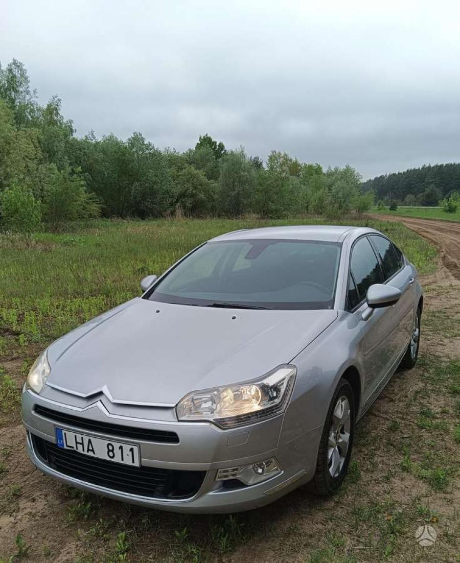Grey Citroen C5 2009 in Alytus, with an engine capacity of 2.00 L and mileage of 265 thousand km for 2090 €, photo 6 on AUTOMOTO.COM.LV