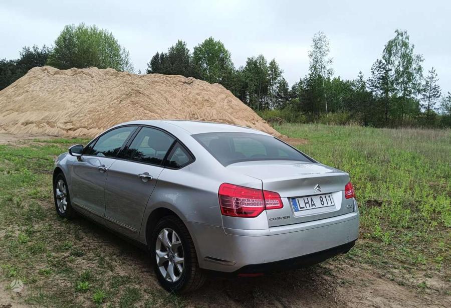 Grey Citroen C5 2009 in Alytus, with an engine capacity of 2.00 L and mileage of 265 thousand km for 2090 €, photo 15 on AUTOMOTO.COM.LV