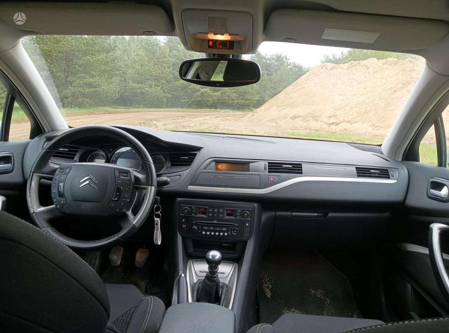 Grey Citroen C5 2009 in Alytus, with an engine capacity of 2.00 L and mileage of 265 thousand km for 2090 €, photo 23 on AUTOMOTO.COM.LV
